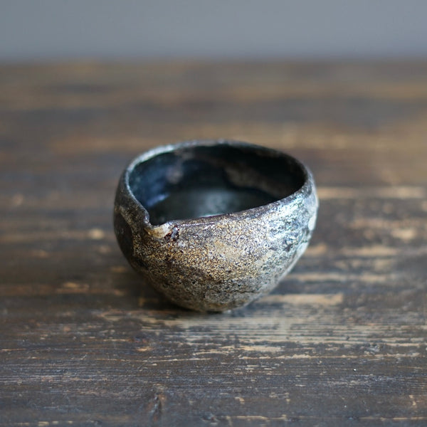 Gyokkaku Mashira Raku Spouted Bowl #AK59C - Sara Japanese Pottery